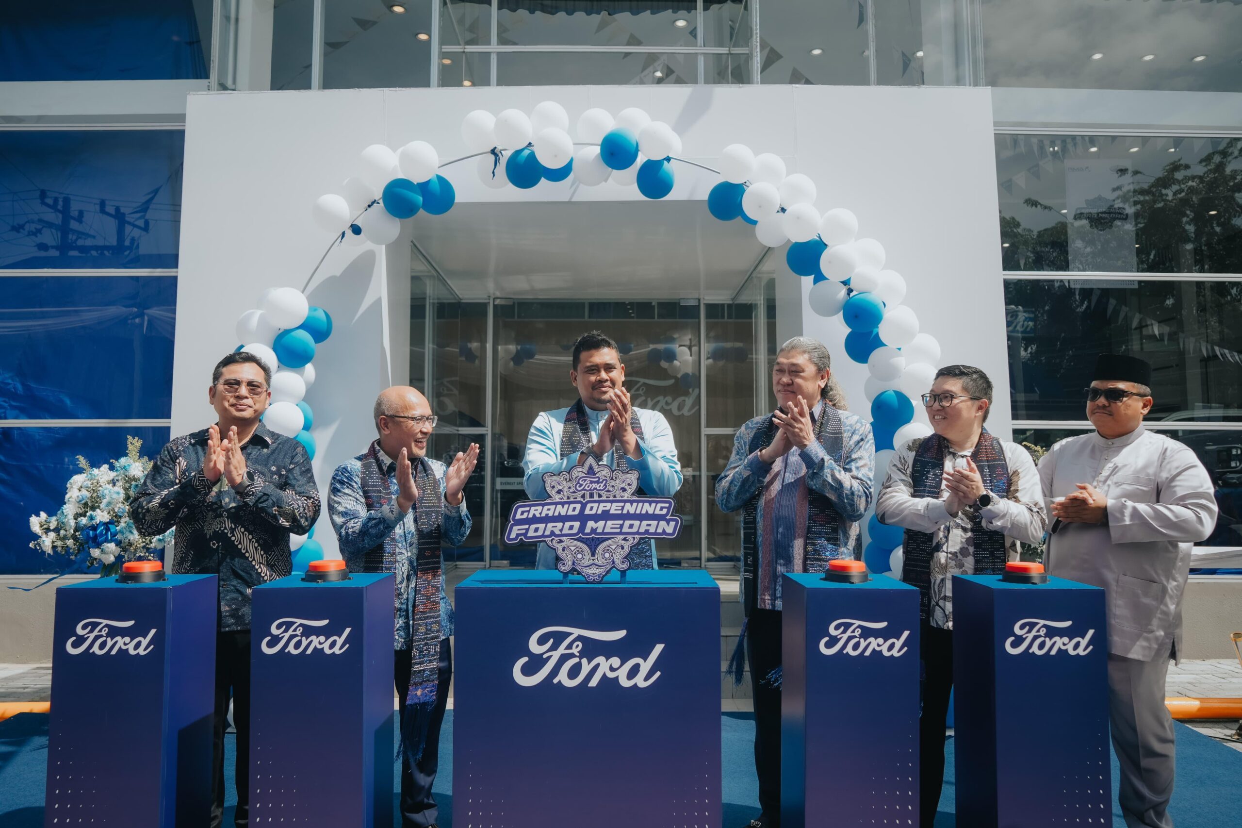 Ford Resmikan Dealer Baru Sekaligus Luncurkan Next-Gen Everest Sport di ...