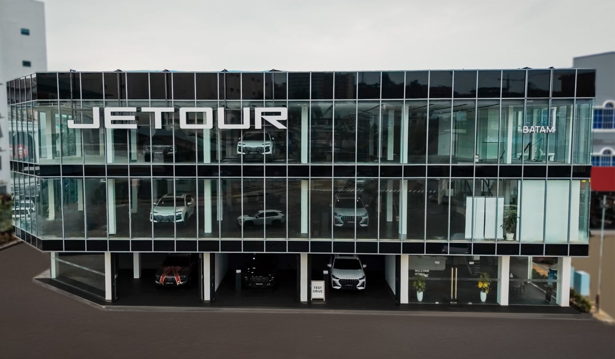 Jetour Resmikan Dealer di Batam, Jadi yang Terbesar di Indonesia ...